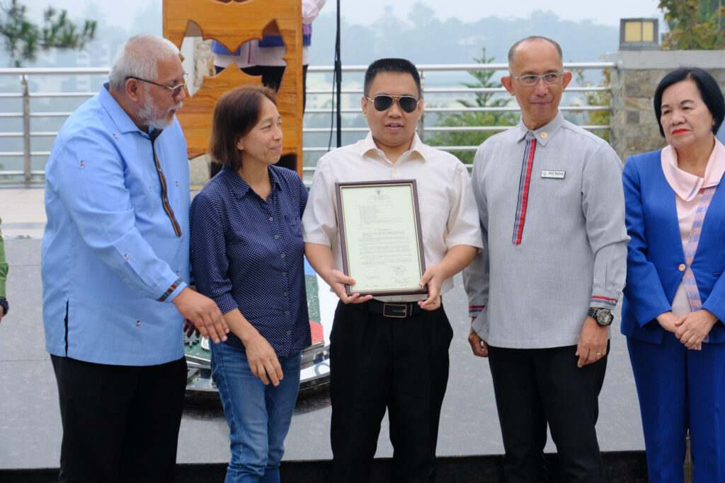 Baguio Hails First Visually Impaired Filipino Lawyer